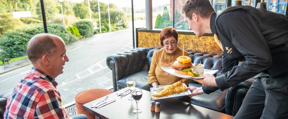 The Prom Bar Wexford | Pubs In Wexford | 4* Riverside Park Hotel